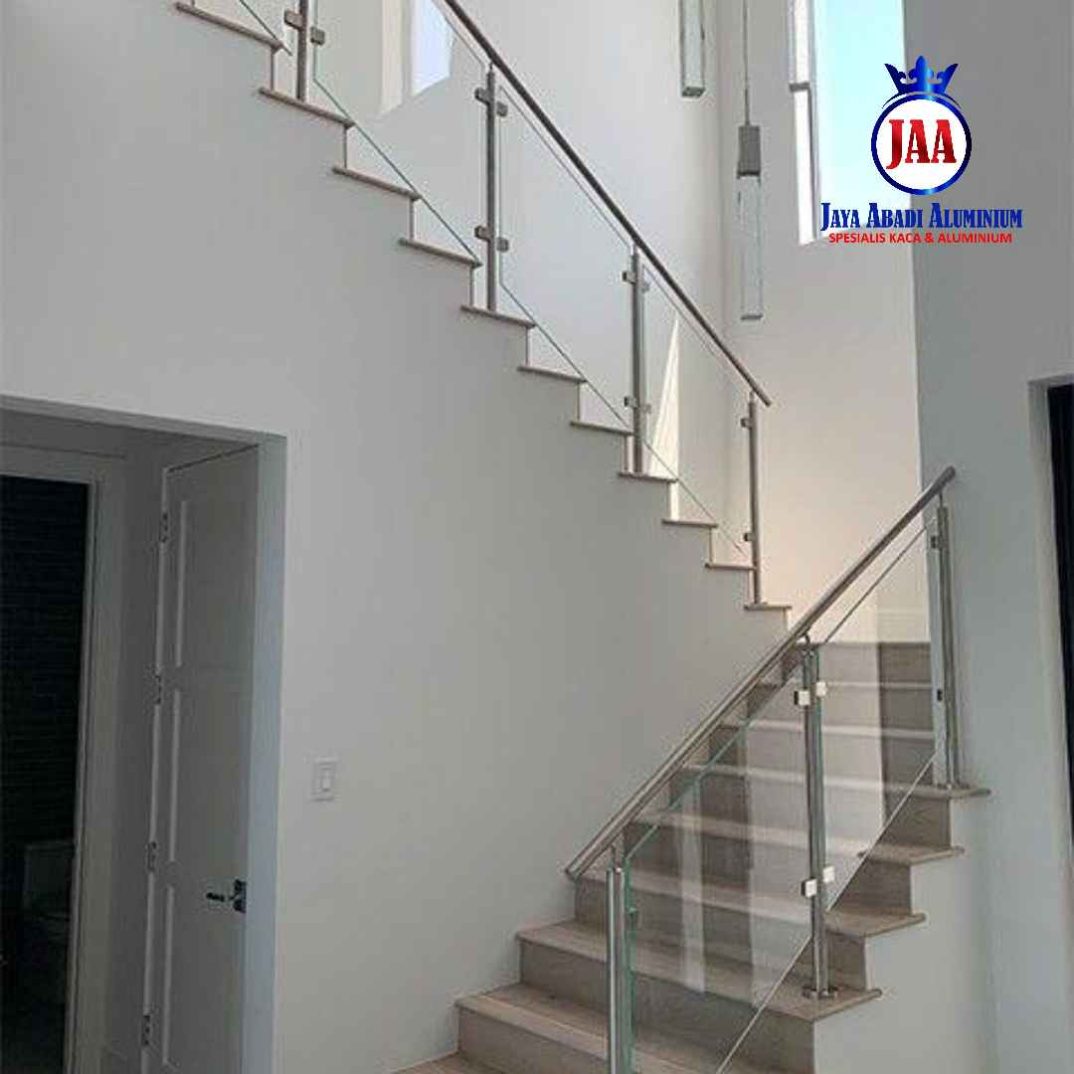 Desain Railing Tangga Stainless Steel Kombinasi Kaca Minimalis - Jaya ...